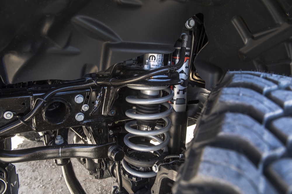 Jeep Gladiator Mojave Equipped with FOX Shocks & Hydraulic Bump Stops ...